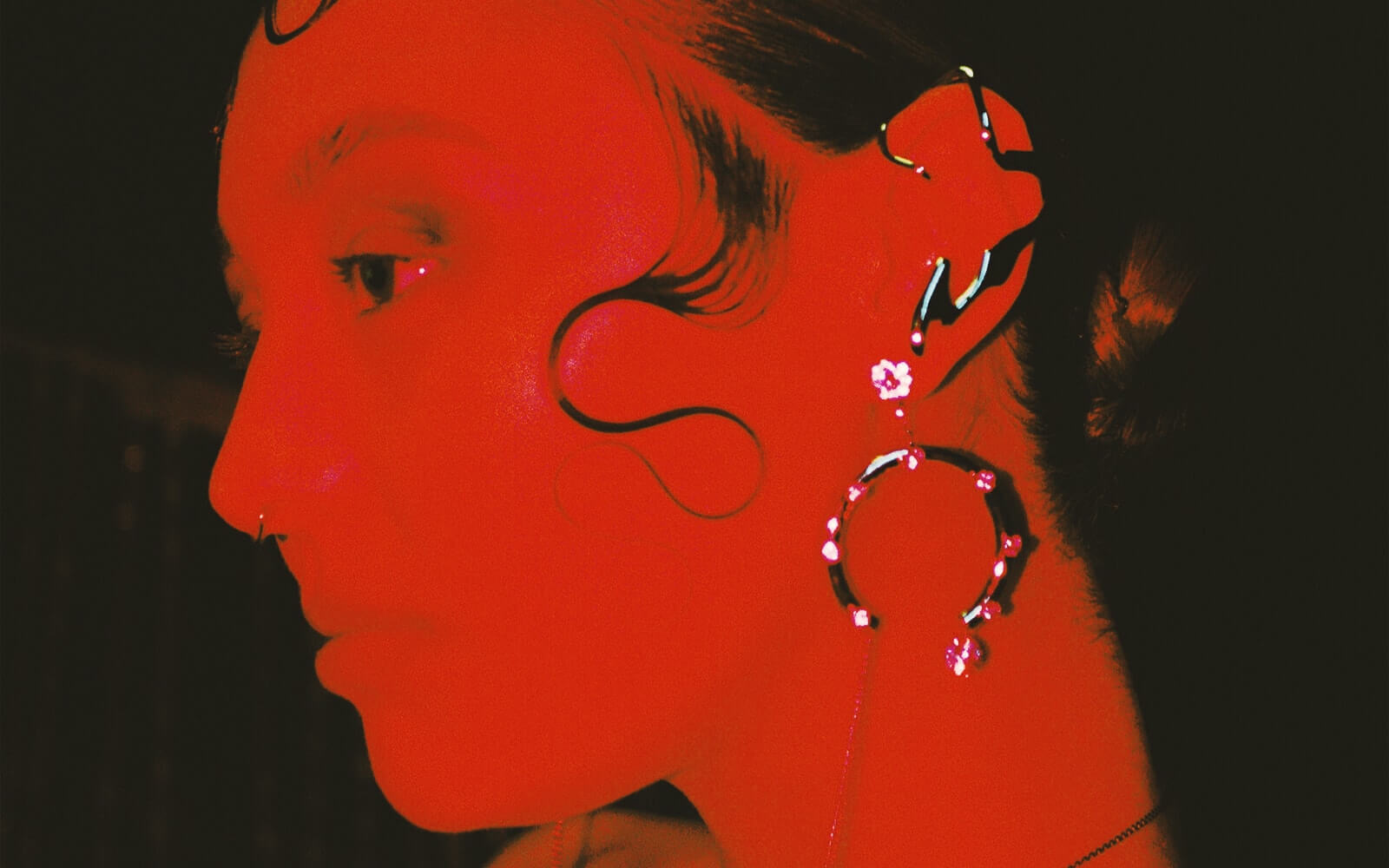 Floating Through The Cosmos With Luna Li | RANGE