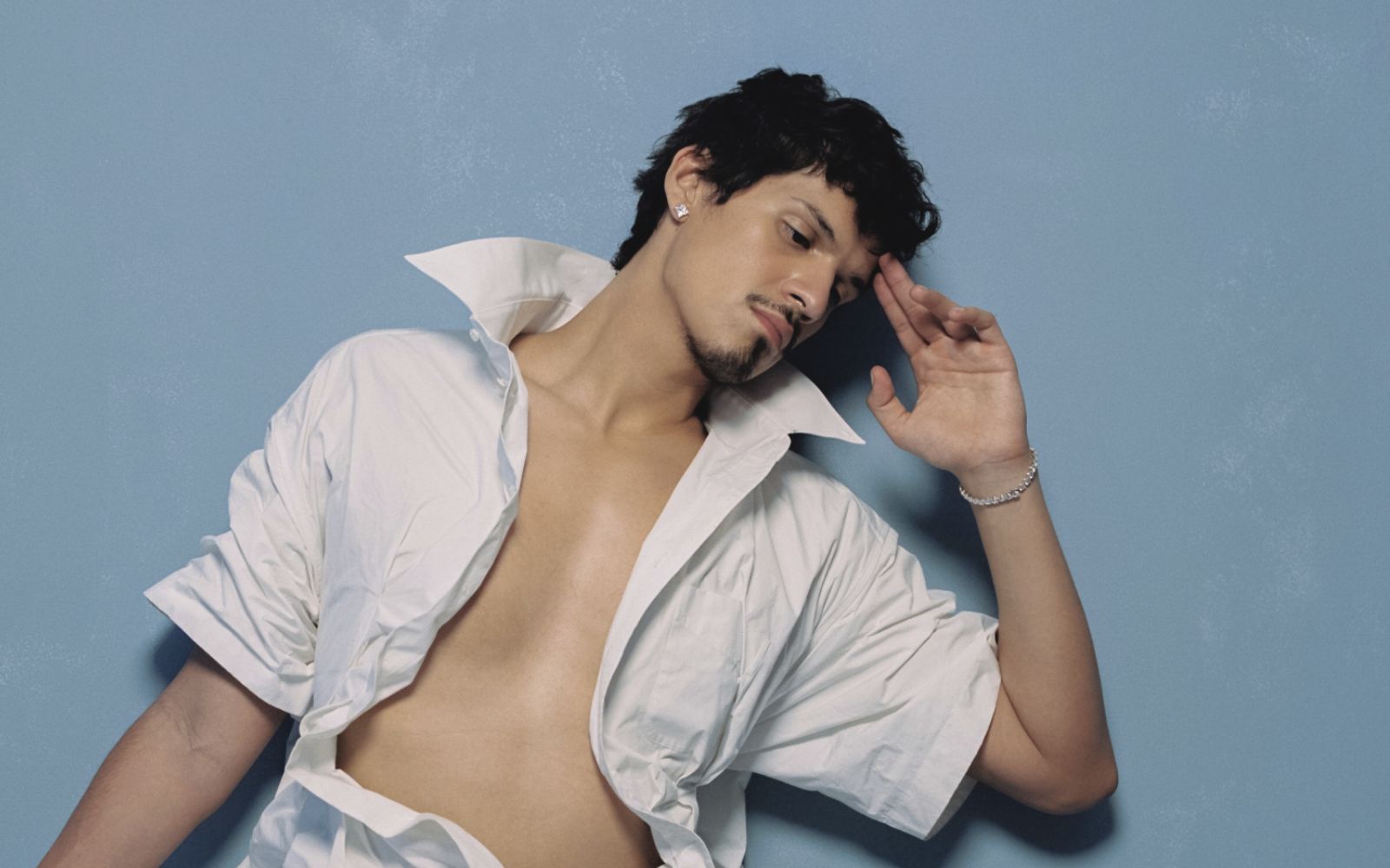 Omar Apollo Takes Tragedy in Stride on ‘God Said No’ | RANGE